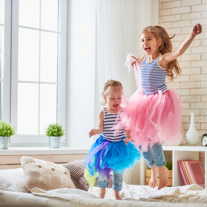 24 Ways To Entertain A Toddler For More Than 5 Seconds