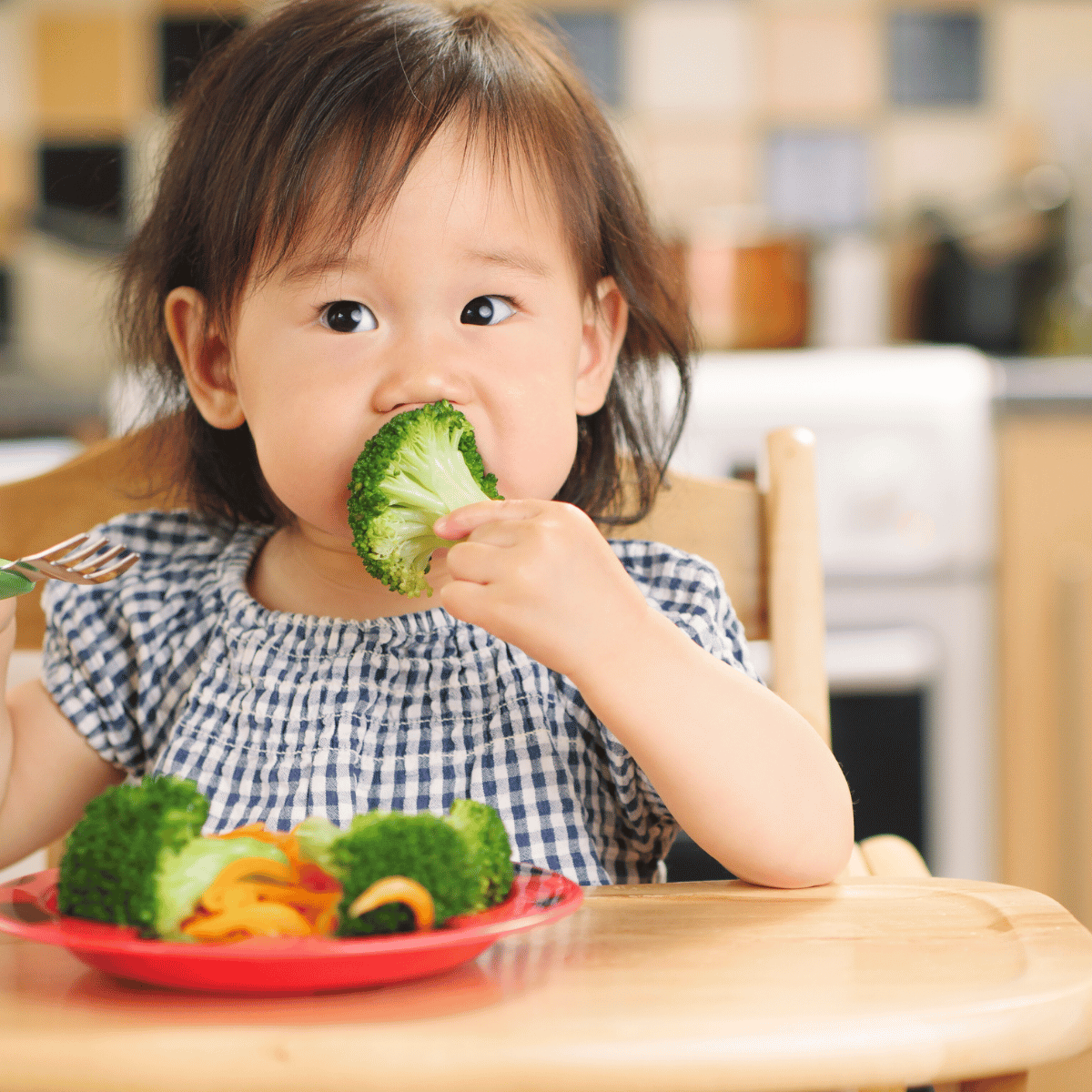 How I Helped my Toddler Learn to Love “Strong Foods”