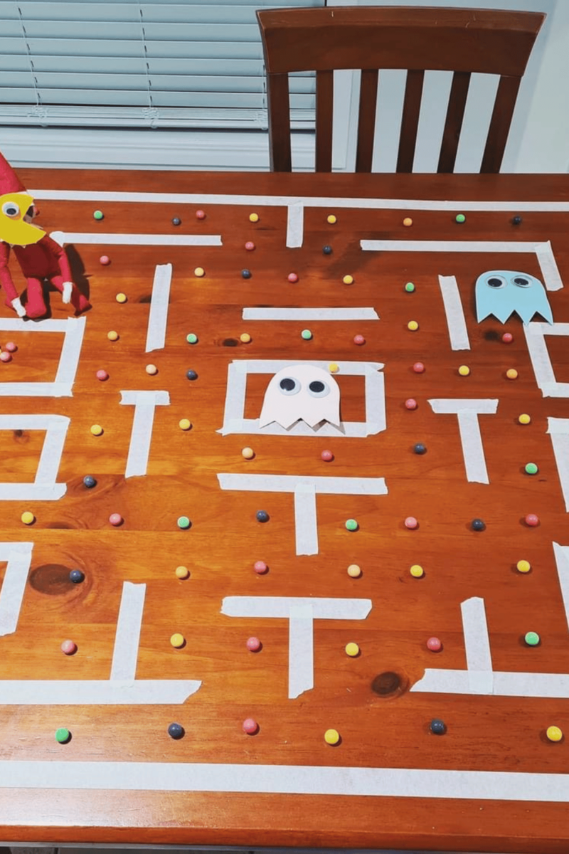 22 Elaborate Elf On The Shelf Ideas That Are Simply Extra